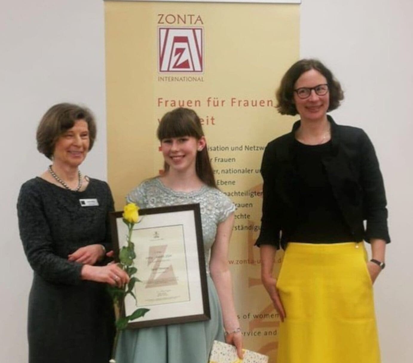 Zonta-Preis für Sarah Tillmann
