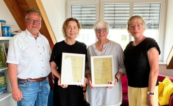 SkF Siegen e.V. verabschiedet zwei langjährige Mitarbeiterinnen in den ...